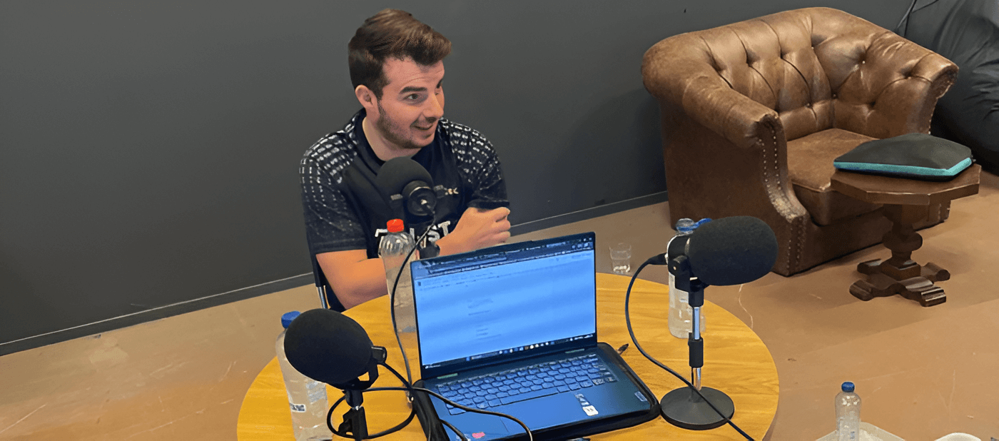 Spolumajitel Justpadel, Bram Rutten, je hostem podcastu Bandeja Boys ...